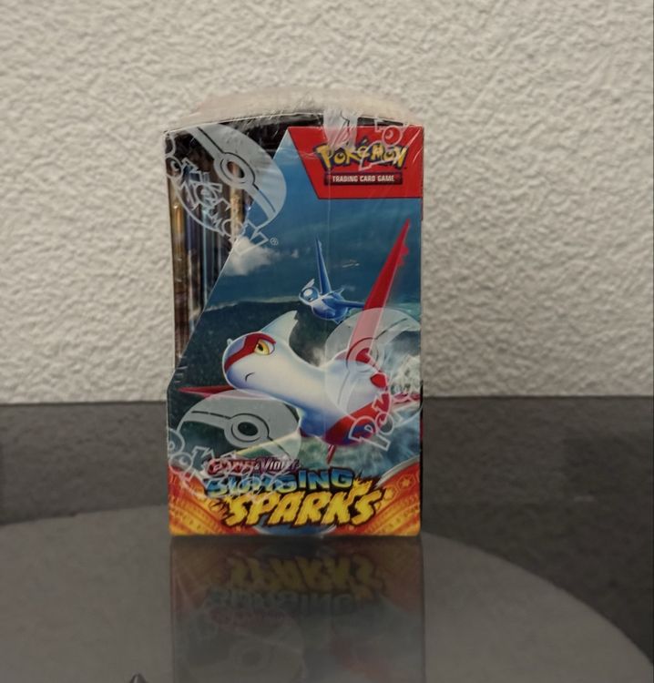 Pokémon EN Surging Sparks Display SV8 (Neu und originalverpackt) in ...