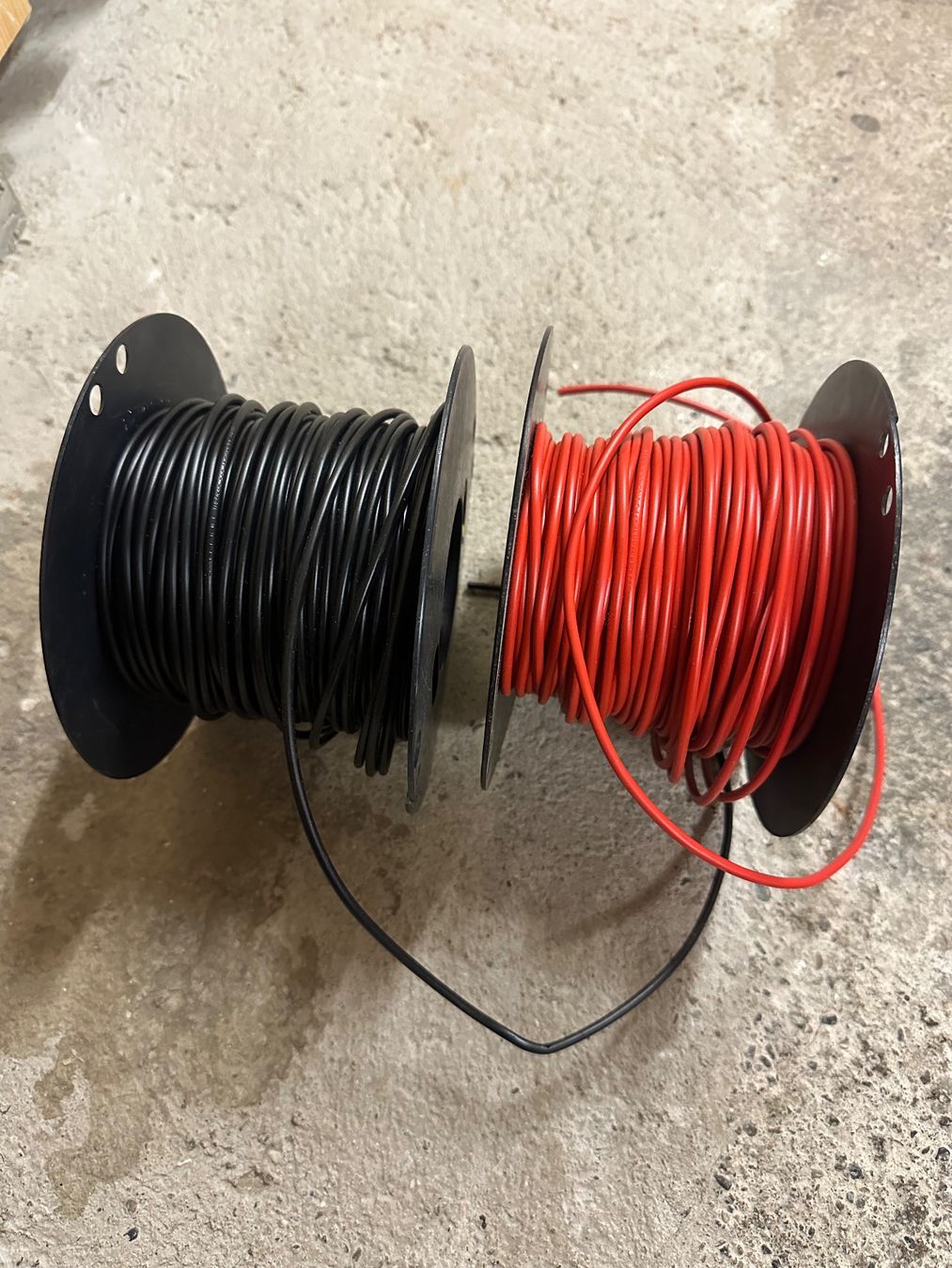 H07V-K T-Litze 1x2.5mm2, Rot und Schwarz, je mind. 50 m (Neu (gemäss ...