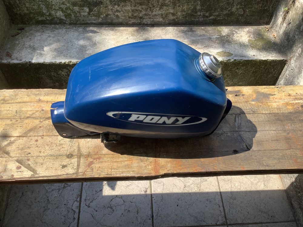 Tank Pony GTX (Gebraucht) in Mendrisio für CHF 59 – mit Lieferung auf ...