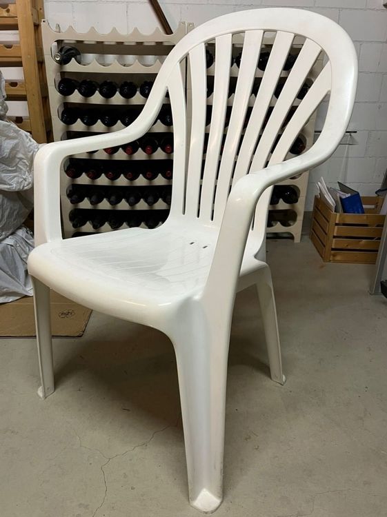 Plastikstuhl weiss | Kaufen auf Ricardo