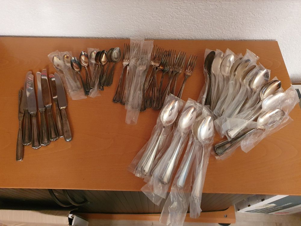 Silberbesteck versilbert komplett 4 Kg (Gebraucht) in Aeschau für CHF 99 – mit Lieferung auf ...