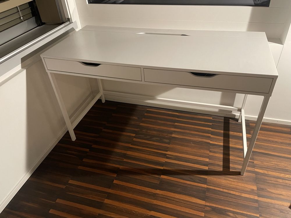 2 x Ikea-Schreibtisch ALEX weiss (Gebraucht) in Zürich für CHF 61 – nur ...