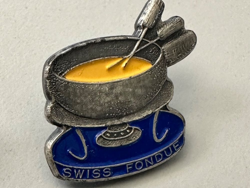 Swiss Fondue Pin - (Gebraucht) in Gutenswil für CHF 4 – mit Lieferung auf Ricardo kaufen