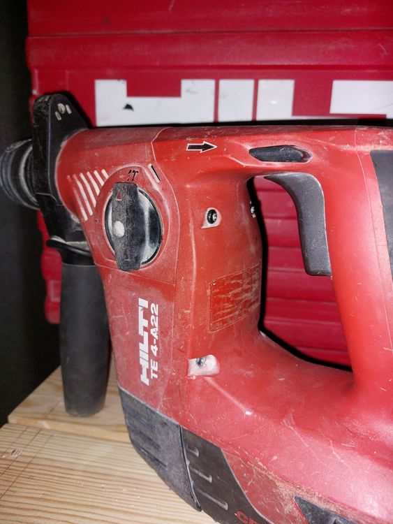 Hilti Schlagbohrhammer TE 4-a22 (Gebraucht) in Bern für CHF 200 – mit Lieferung auf Ricardo kaufen