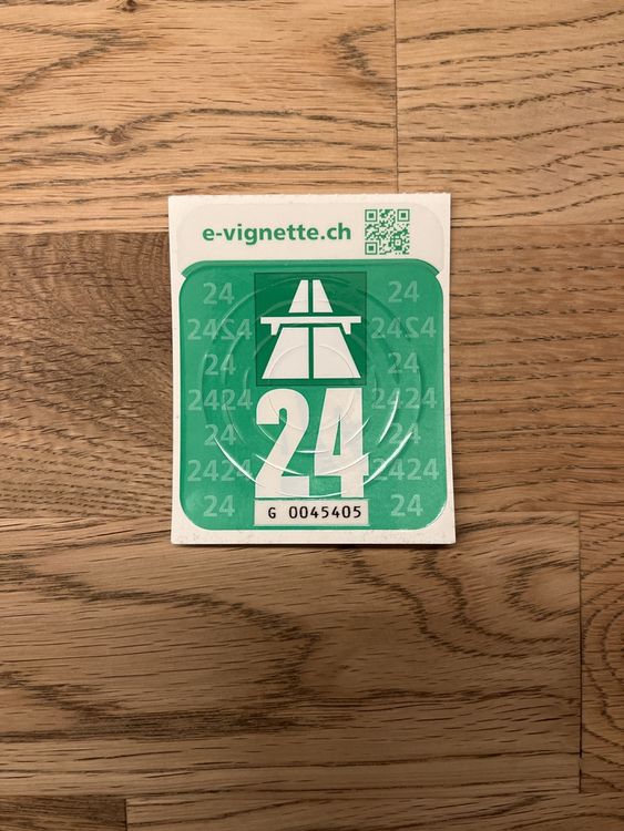 Autobahnvignette (Neu und originalverpackt) in Bassersdorf für CHF 36 – mit Lieferung auf ...