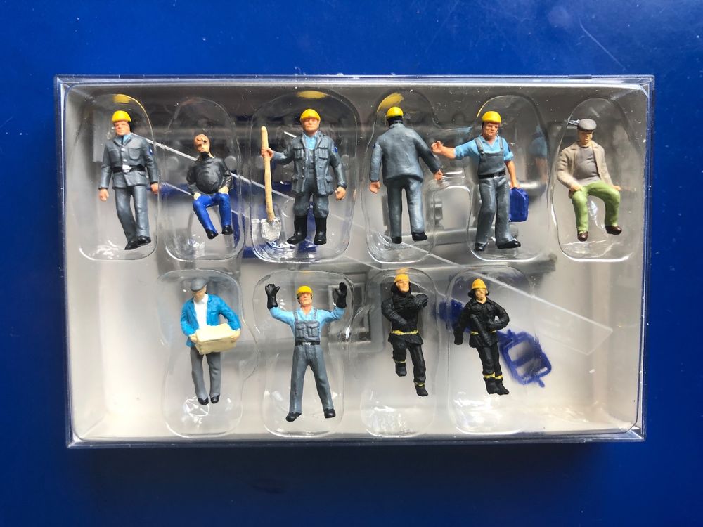 10 Preiserfiguren Arbeiter, Feuerwehr (Neu (gemäss Beschreibung)) in Uster für CHF 16 – mit ...