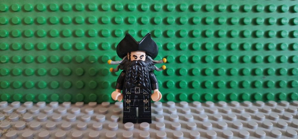 Lego Pirates of the Caribbean Blackbeard (Gebraucht) in Aarburg für CHF ...
