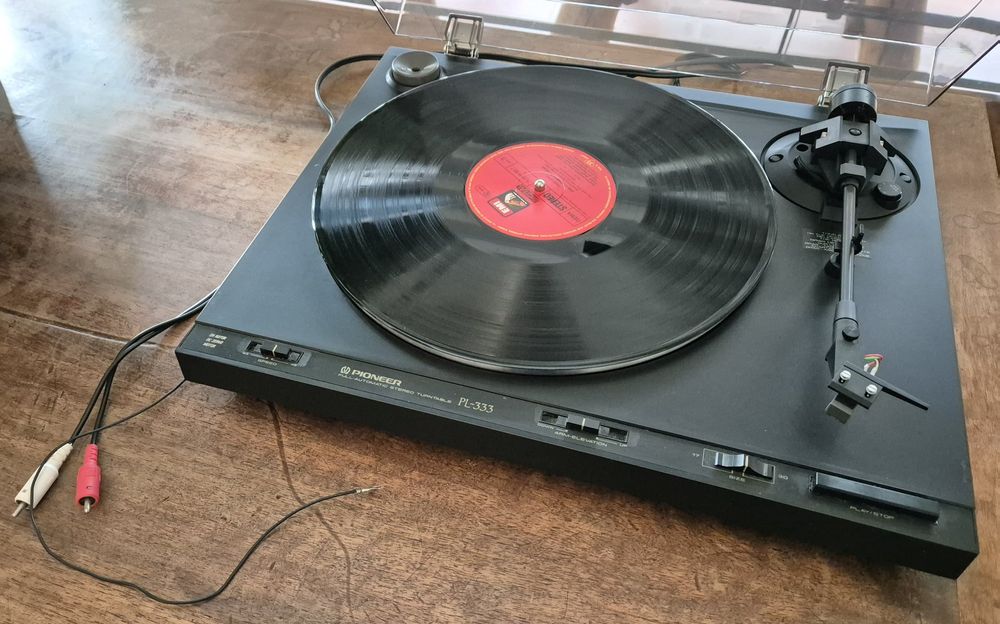 Pioneer PL-333 (Antique vinyl player) (Gebraucht) in für CHF 11 – nur ...