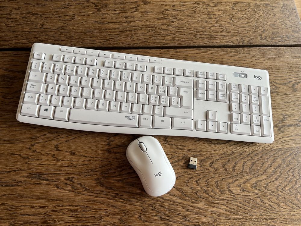 Neuwertige Logitech Bluetooth Tastatur K295 & Maus M220 Set | Kaufen auf Ricardo