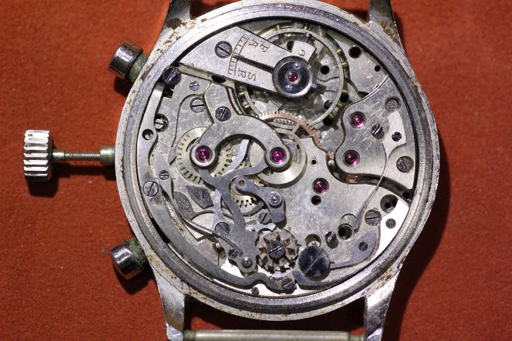 Mouvement Valjoux 22 incomplet. (Defekt) in Lausanne für CHF 186 – mit ...