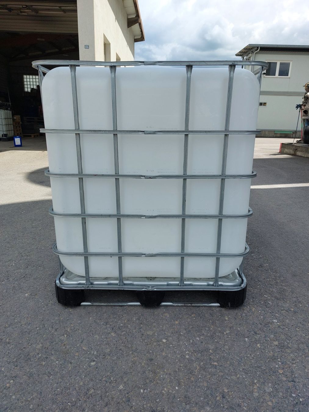 IBC 1000l Tank, Regenwasser, Hot Pot (Gebraucht) in Gunzwil für CHF 56 ...