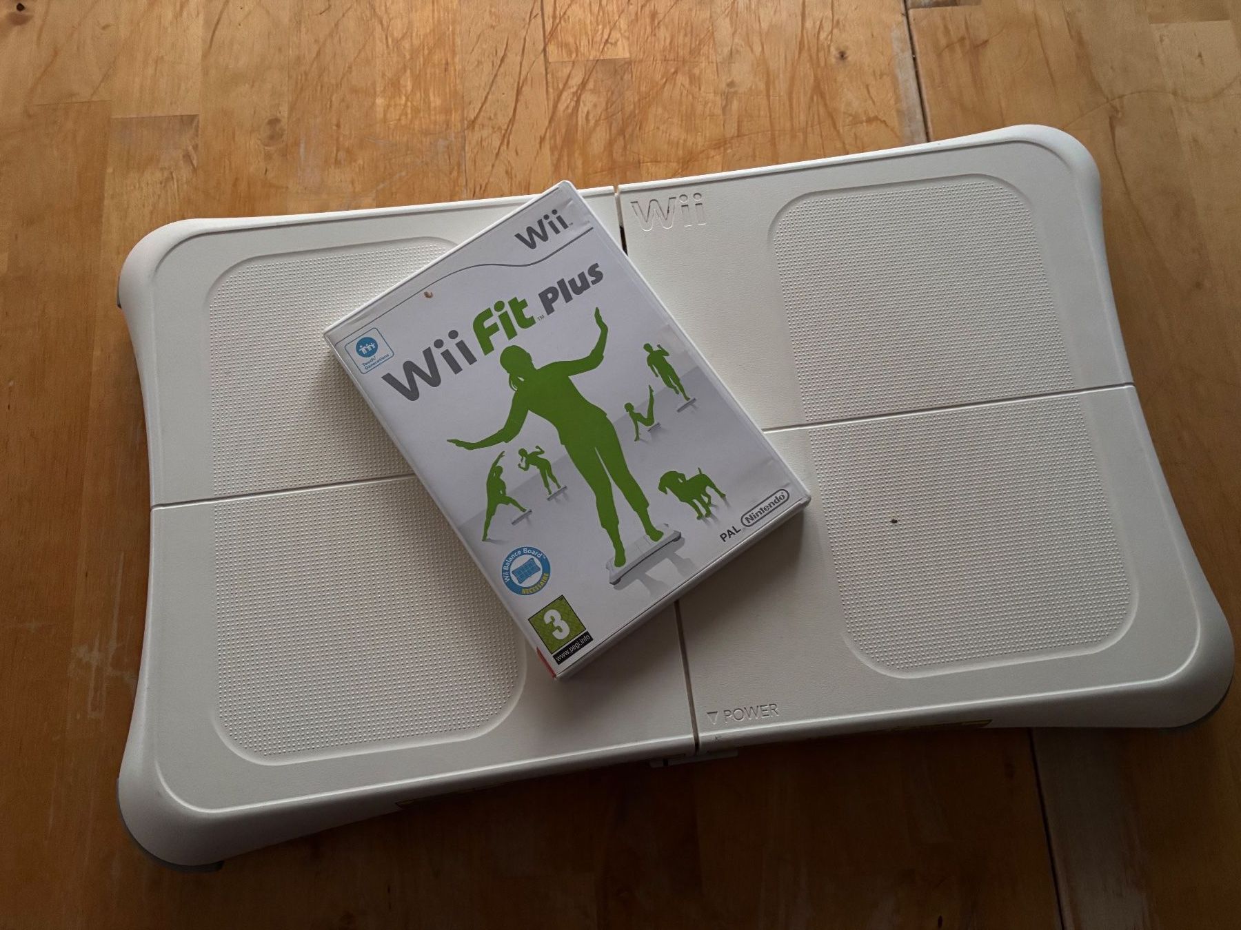Wii Balance Board mit Wii Fit Plus (Gebraucht) in Frenkendorf für CHF ...