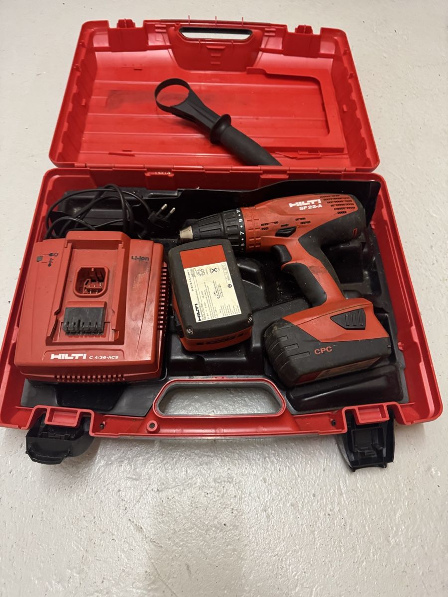 Hilti SF 22-A Akku-Bohrschrauber mit Koffer und Zubehör (Defekt) in ...
