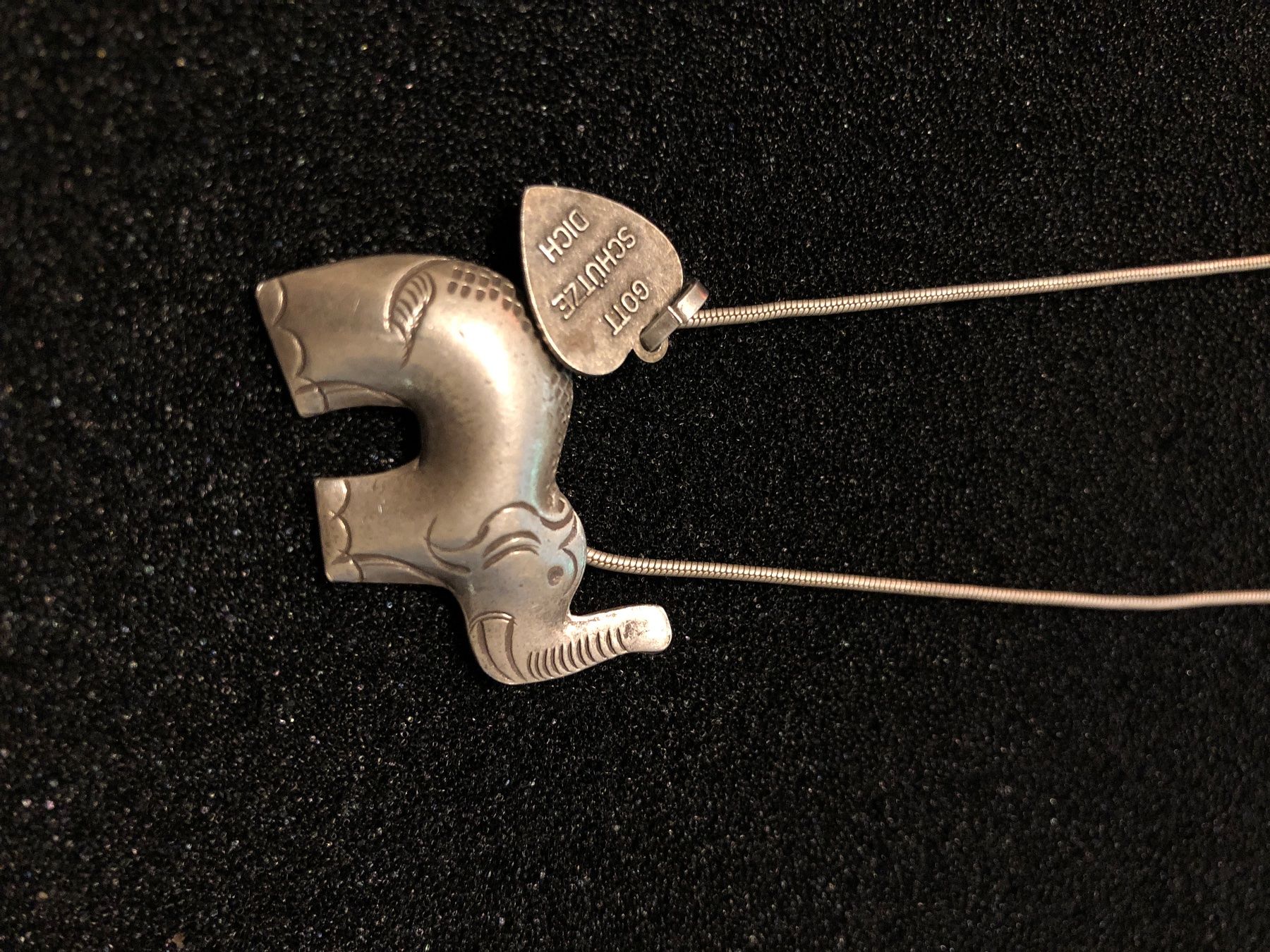 Silberschmuck Kette Elefant mit Herz-Anhänger, Glücksbringer (Gebraucht ...