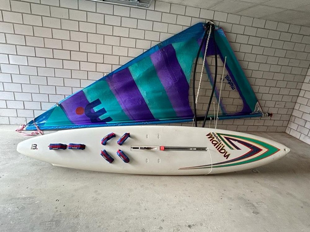 Surfbrett Mistral Malibu mit Segel und Rigg (Gebraucht) in Messen für ...