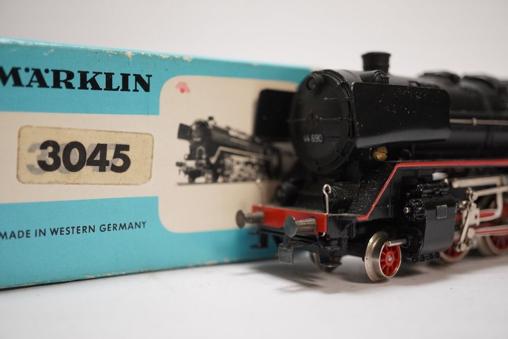 2∑ Märklin 3045 DB BR 44 Dampflok mit Telex (Gebraucht) in Uetendorf ...