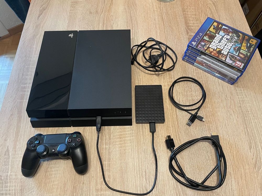 PS4, CONTROLLER, 1 TB EXT. HD + 7 GAMES | Kaufen auf Ricardo