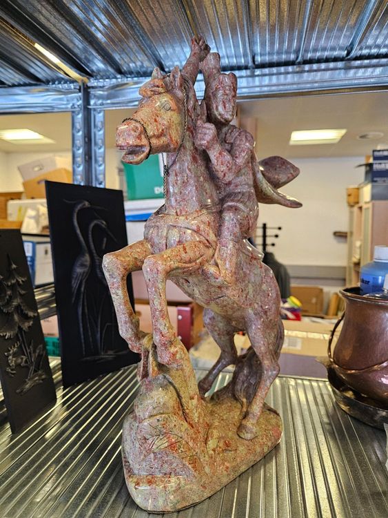 Edelstein Pferd mit Krieger Reiter aus Heliotrop H 45 x 25cm (Neu ...