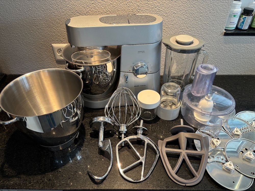 Kenwood Major Titanium mit sehr vielen Extras (Gebraucht) in Reiden für ...