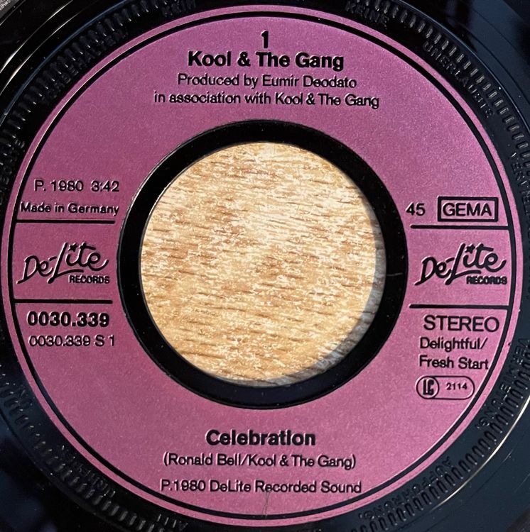 KOOL AND THE GANG - CELEBRATION (Gebraucht) in Bussigny für CHF 3.5 ...
