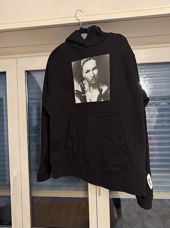 Shirin David Hoodie M (Gebraucht) in Frick für CHF 35 – mit Lieferung ...