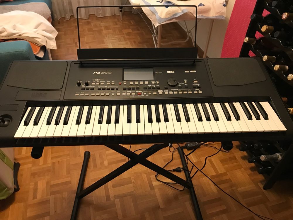 clavier KORG PA 300 (Neu (gemäss Beschreibung)) in vevey für CHF 300 ...
