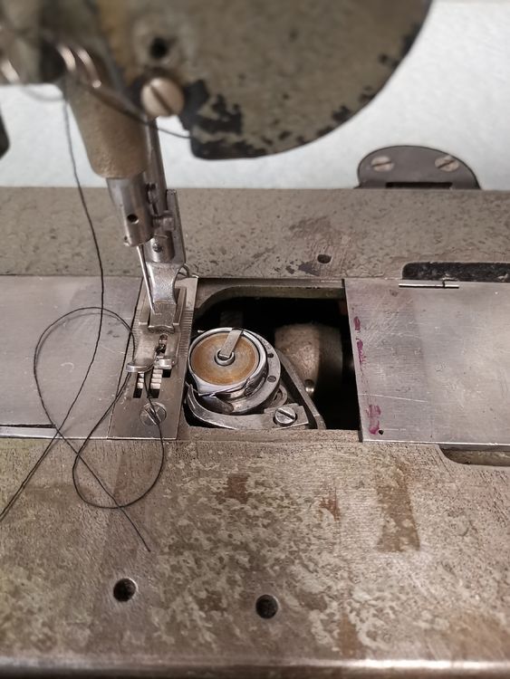 Industrie Nähmaschine Adler Dürkopp 245-30 | Kaufen auf Ricardo