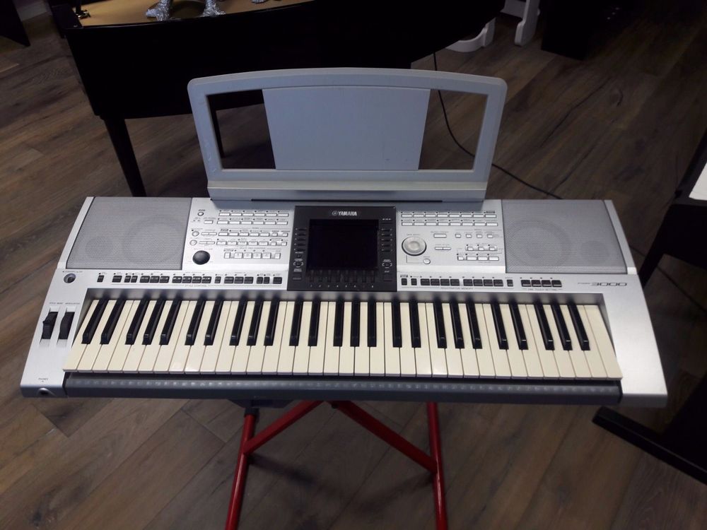 Yamaha PSR-3000 (D'occasion) à Aesch pour CHF 305 – avec livraison ...