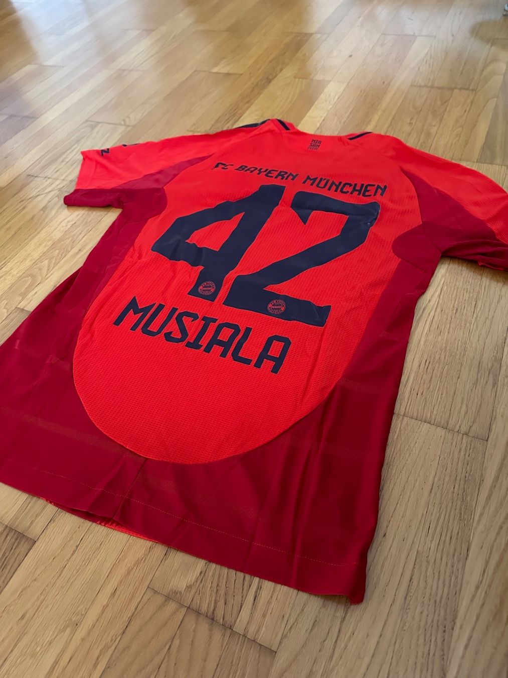 Jamal Musiala Trikot (Neu) - Bayern München - XL | Kaufen auf Ricardo