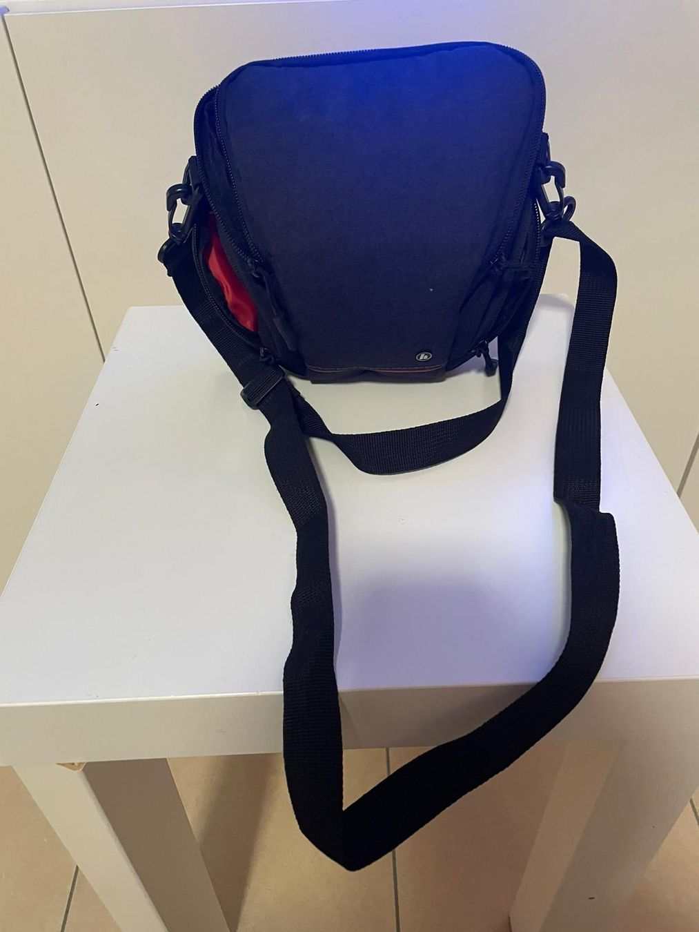 Cannon 2000D (Neu (gemäss Beschreibung)) in Mülligen für CHF 130 – mit ...