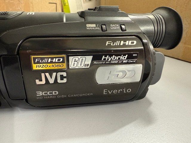JVC GZ-HD7 HDD/SD Hybrid Camcorder 60GB HDD, fullHD (Gebraucht) in ...