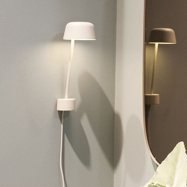 Wandleuchte lean wall lamp von Muuto (Neu (gemäss Beschreibung)) in ...