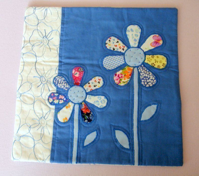 2-er Set Patchwork-Kissenhülle mit Blumen-Motiv Handarbeit (Neu (gemäss Beschreibung)) in ...
