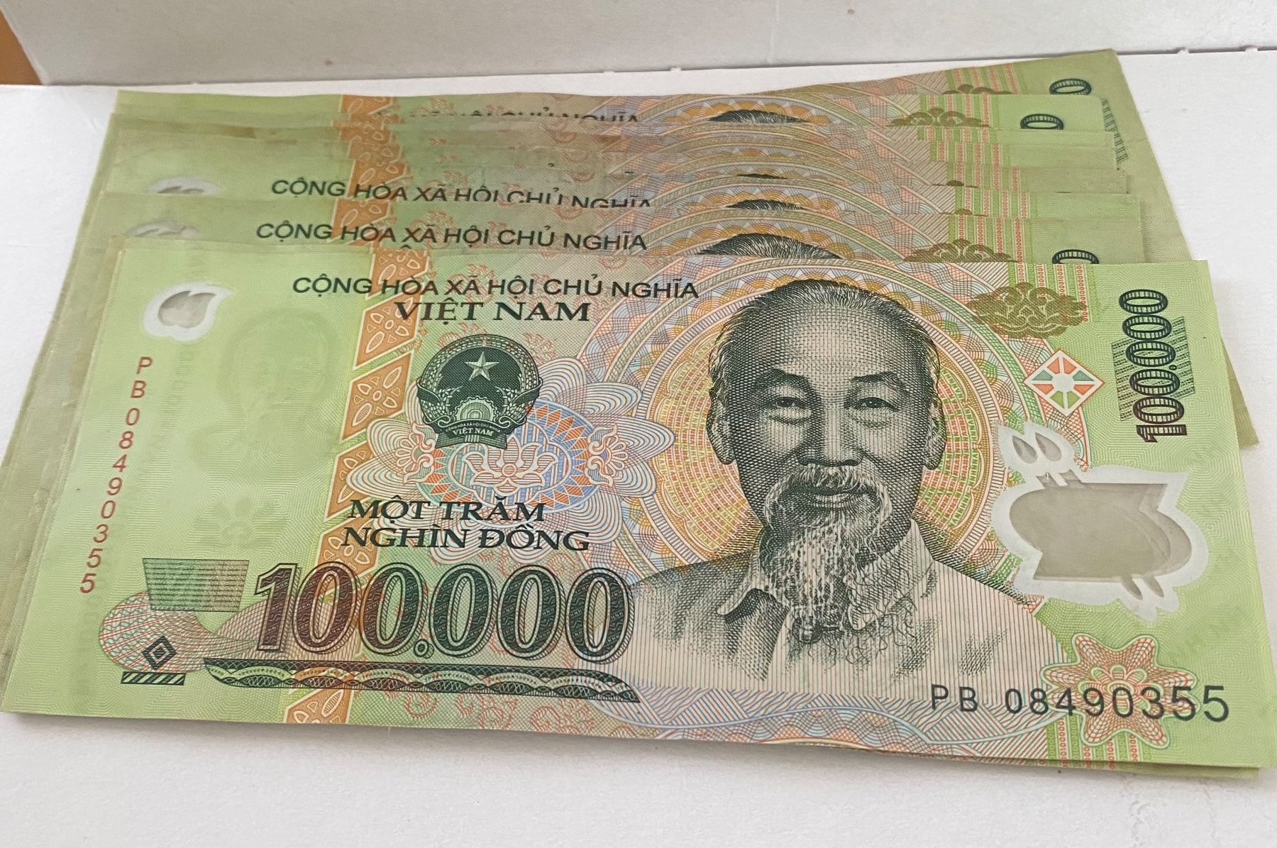 Vietnamesische Banknoten, noch im Umlauf für Ferien (Gebraucht) in ...