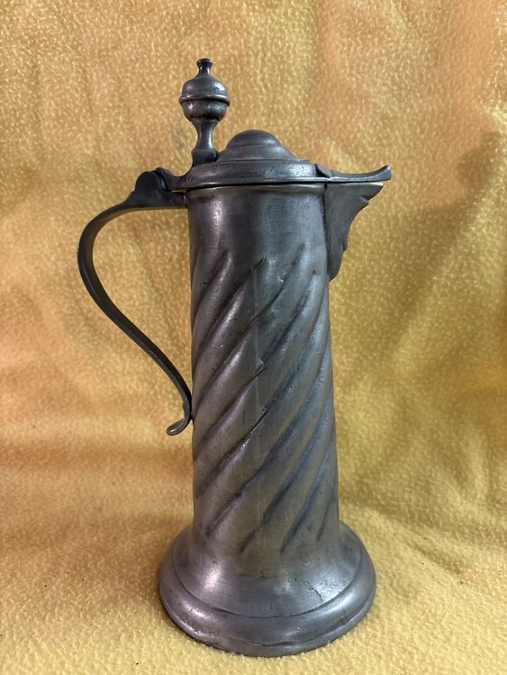 Antique carafe en étain (Gebraucht) in Ardon für CHF 20 – mit Lieferung ...