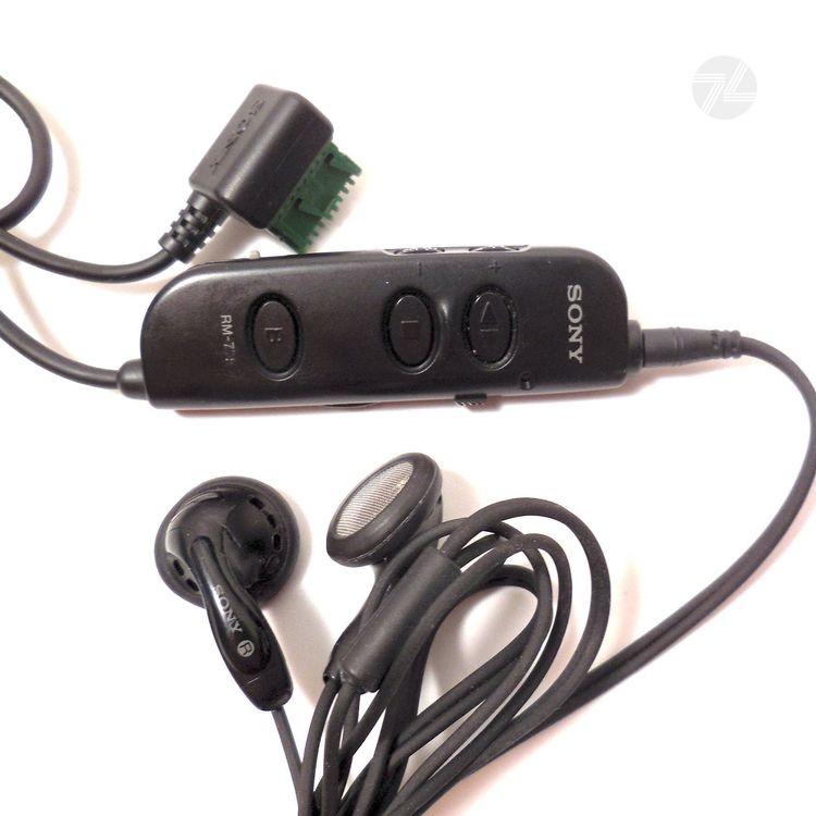 Sony Walkman Remote Control RM-77E | Kaufen auf Ricardo