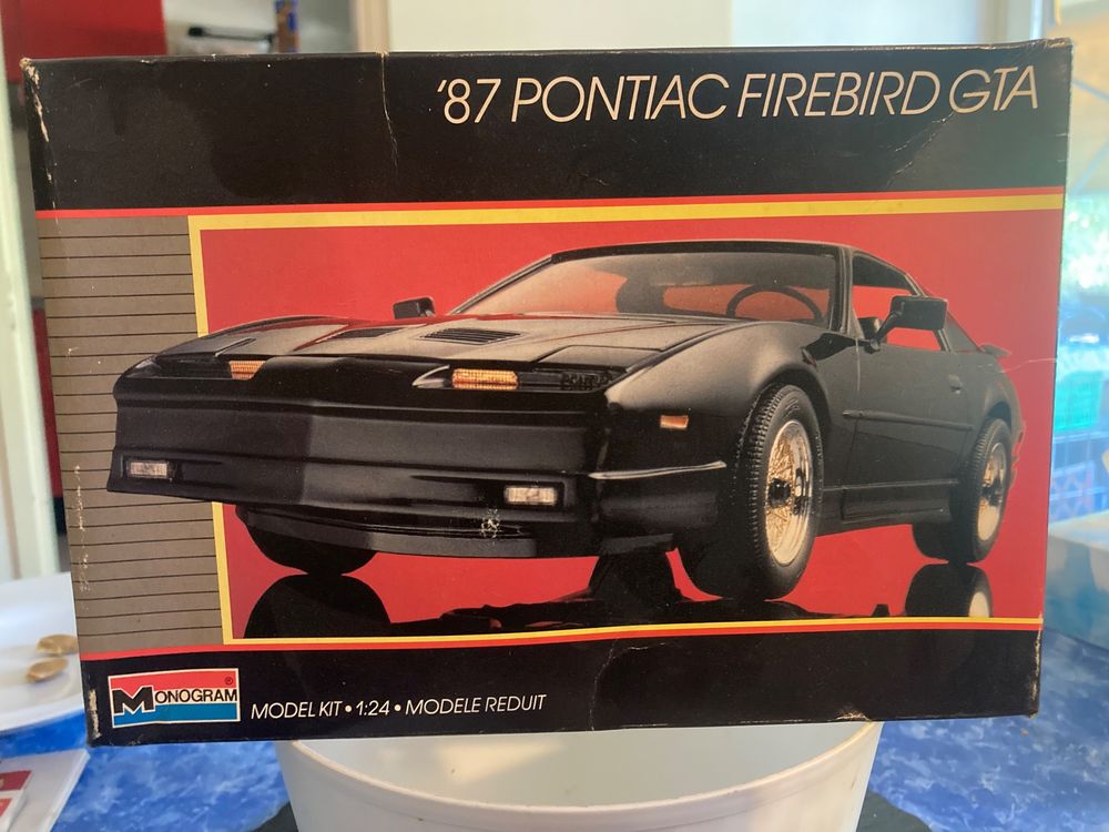 Pontiac firebird 1987. 1/24 monogram | Kaufen auf Ricardo