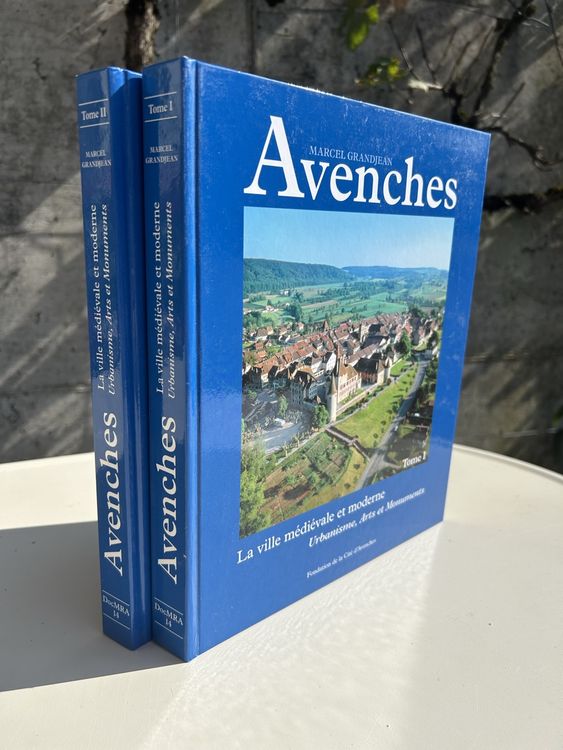 Avenches | la ville médiévale et moderne (Gebraucht) in Cournillens für CHF 24.9 – mit Lieferung ...
