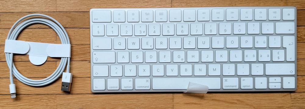 Apple Magic Keyboard (Neu und originalverpackt) in Rüti ZH für CHF 35 ...