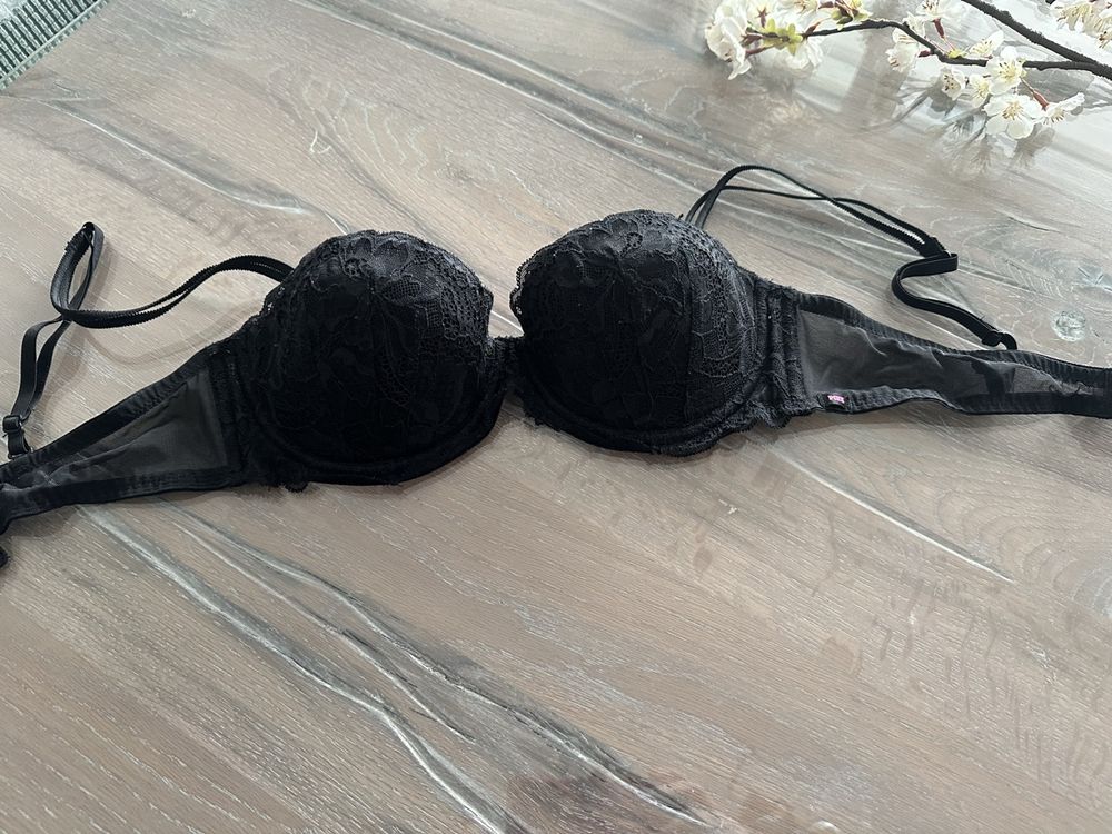 Schöner Victoria's Secret BH, Pink, Grösse 36B, Schwarz! (Gebraucht) in ...