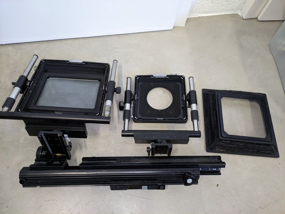 Chambre photo Linhof 13x18 pour pièces (Defekt) in Champlan für CHF 85 ...