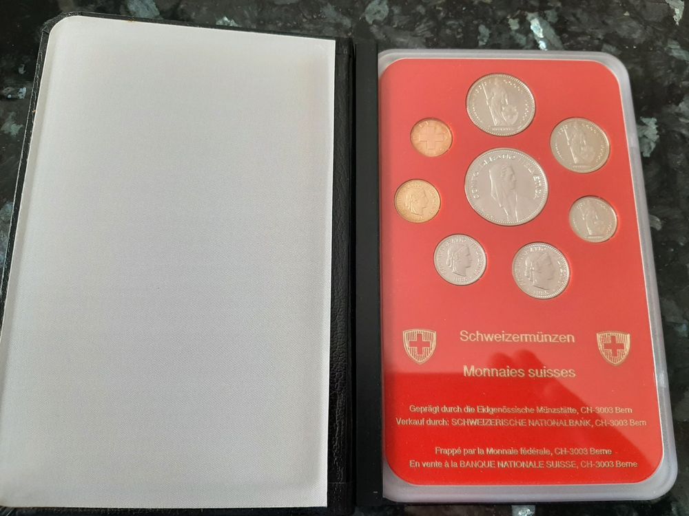 Schweizer Münzsatz 1985 PP (polierte Platte) mit edlem Etui (Neu und originalverpackt) in Bern ...