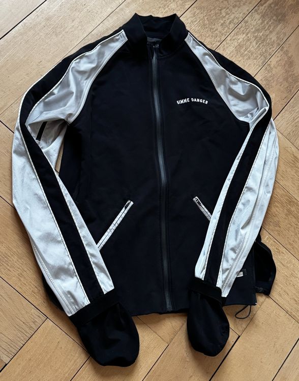 Satisfy Running Varsity Sample Jacket 2 - S Nike ON (Gebraucht) in ...