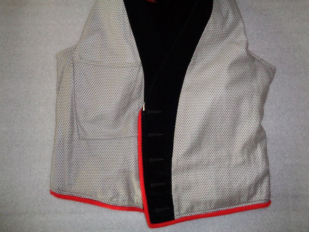 BERNER MUTZ TRACHT JODLER JACKE GRÖSSE 46 EDELWEISS (Gebraucht) in ...
