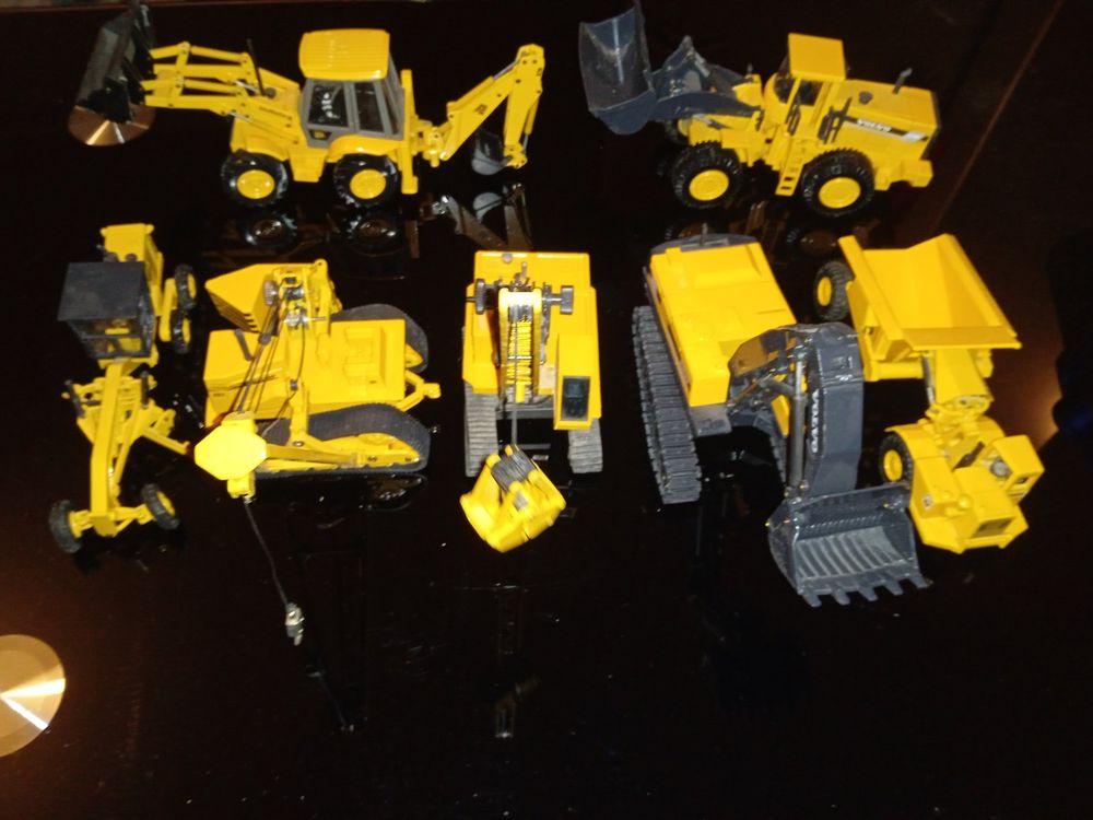 Modell Baumaschinen Bagger Lkw Volvo JCB und Cat | Kaufen auf Ricardo