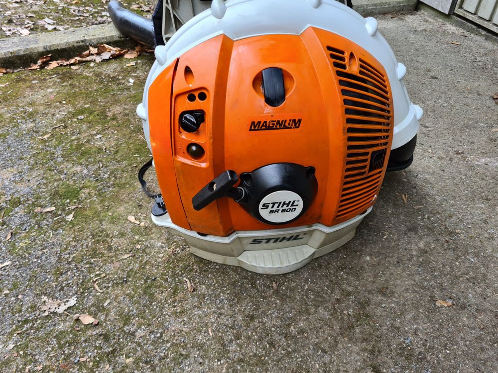 Laubbläser Stihl BR 600 (Gebraucht) in Oberburg für CHF 394 – mit Lieferung auf Ricardo kaufen
