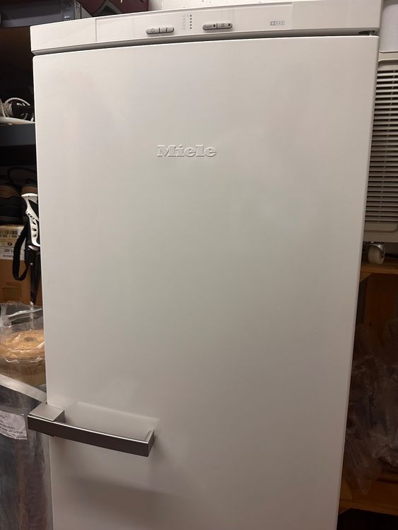 Miele Gefrierschrank mit No-Frost-System FN 12620S (Gebraucht) in ...