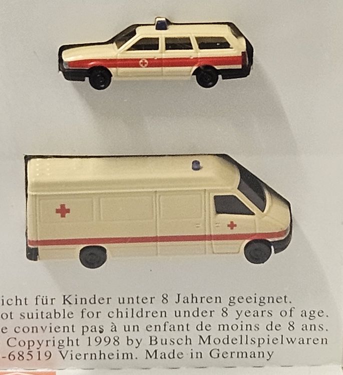 Busch 8305: Krankenwagen und Notarzt sind schnell unterwegs (Neu und ...
