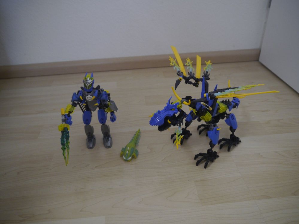 Lego Hero Factory Brain Attack "Surge" & "Dragon Bolt" (Gebraucht) in ...