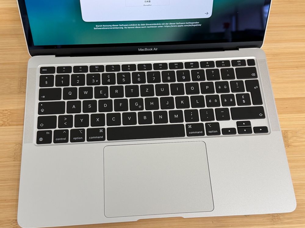 Apple MacBook Air 13 Zoll, M1, 256GB, 8GB, Silber (Gebraucht) in Teufen ...